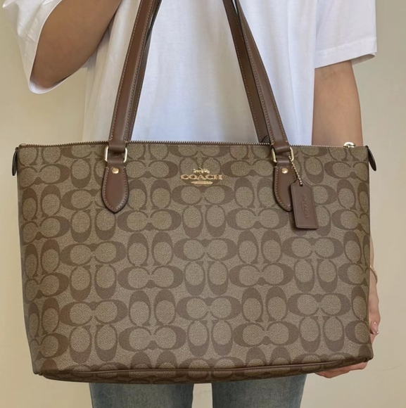 Coach | Bags | Coach Zipper Tote Shoulder Bag | Poshmark